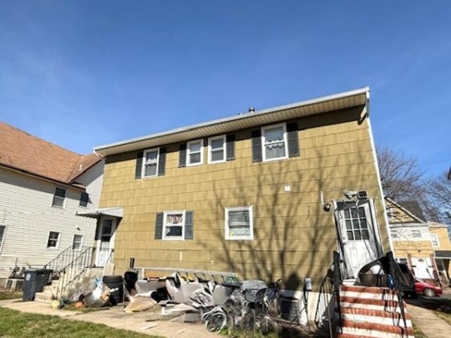 27 29 Fisher Ave