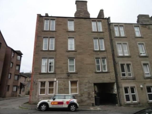 27 3/0 Benvie Road, 3 bed flat to rent £1,050 pcm £242 pw