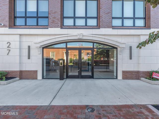 27 3rd Avenue Unit 202