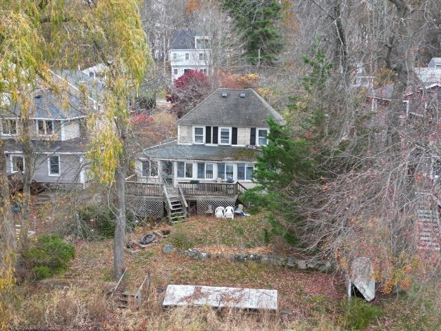 27 Taft Ave, Mendon, MA 01756 | MLS #73451 | Compass