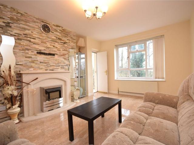 27, Tinshill Avenue, Leeds, West Yorkshire, LS16 7BD