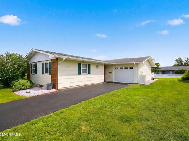 27 Tony Ct, Brick, NJ 08724