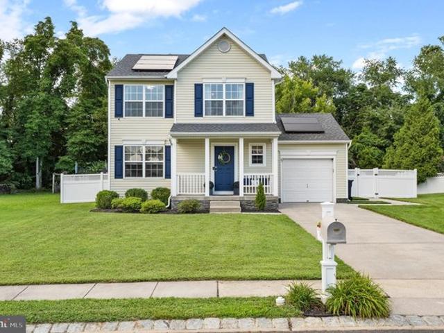 27 Twin Oaks Dr, Bridgeton, NJ 08302