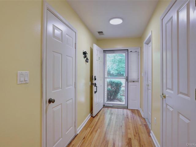 27 Underhill Drive