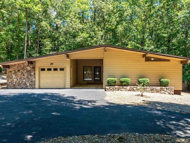 27 Valls Ln, Hot Springs Village, AR 71909