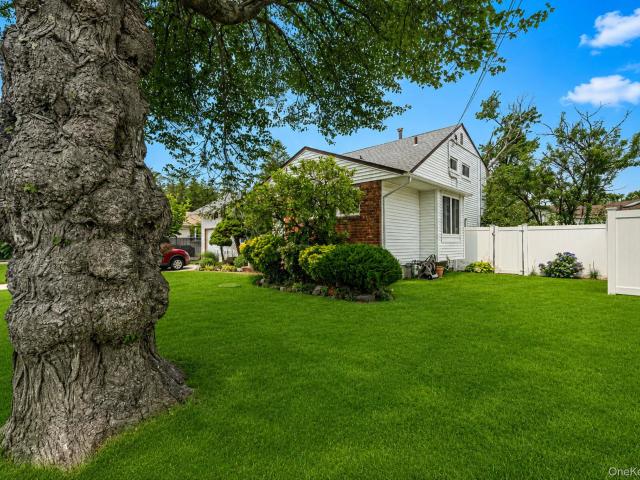 27 Ventura Drive