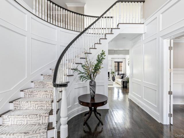 27 Victorian Lane