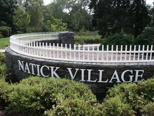 27 Village Rock Ln Apt 20, Natick, MA 01760