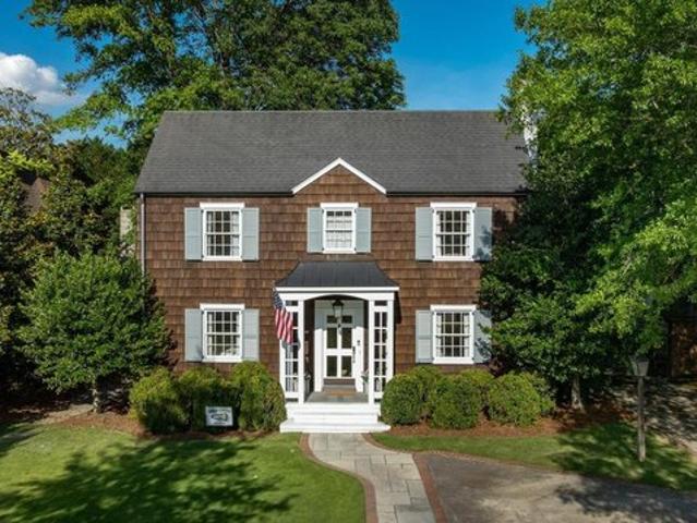 27 W Montcrest Dr, Mountain Brook, AL 35213