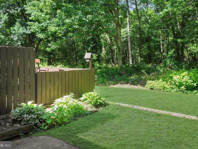 27 W Azalea Lane