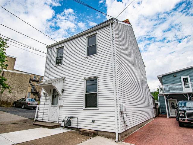 27 W Allen Street