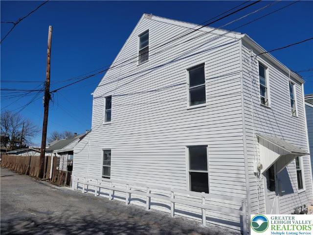 27 W Allen Street