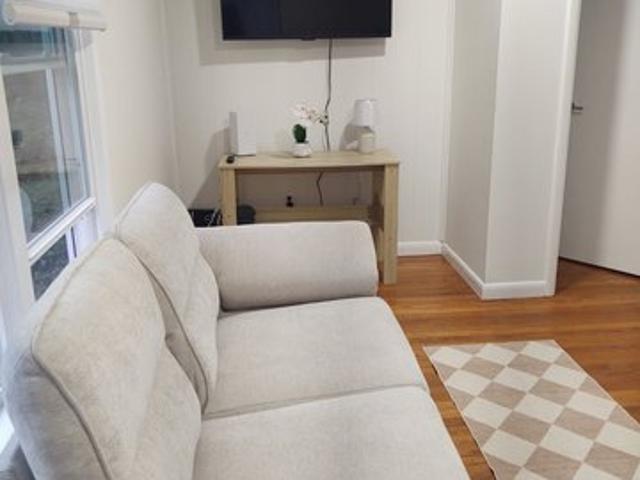 27 W Arnold Rd, Poughkeepsie, NY 12601