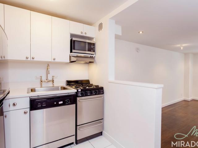 27 W 16th Street 2F