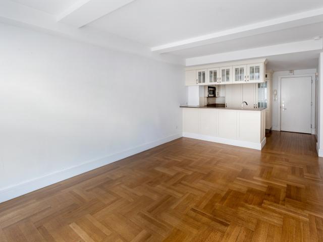 27 W 72ND Street 411