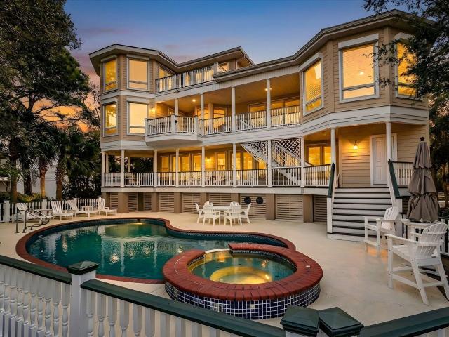 27 Waterway Island Drive