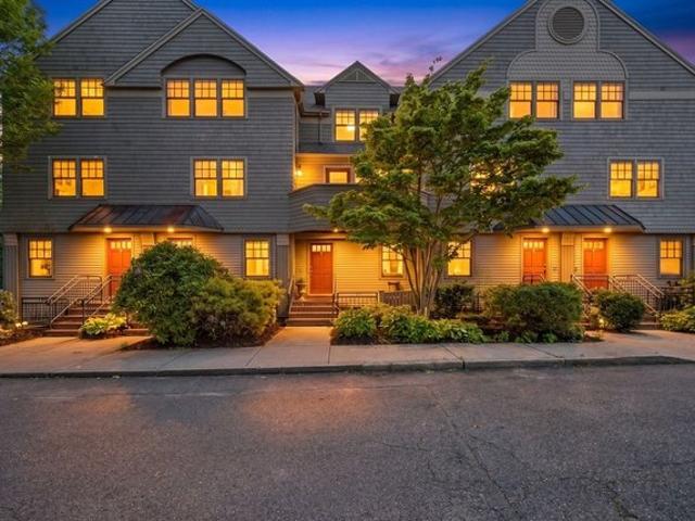 27 West St Unit 11, Beverly, MA 01915