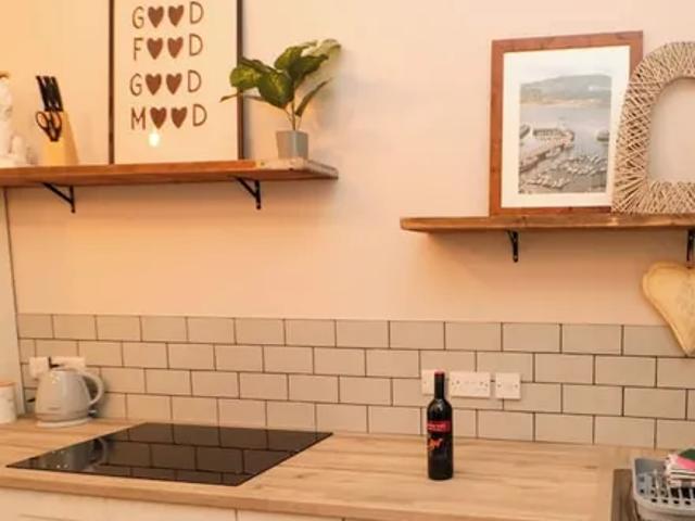 27 Westbourne Grove | Studio townhouse for rent #152245468 | Rentberry