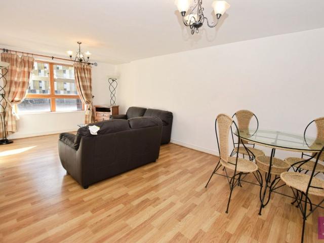 27 Whitworth Street West, Southern Gateway, Manchester M1, 2 bed flat to rent, £1,150 pcm | PrimeLocation