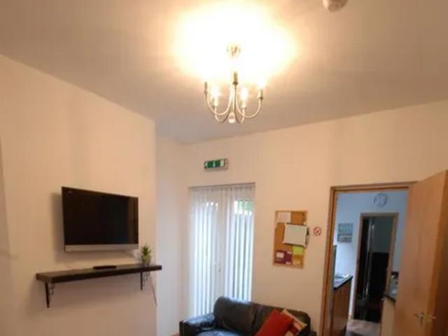 27 Winnie Road, Metchley, B29 6JU, United Kingdom | 5 bed house for rent #136497012 | Rentberry