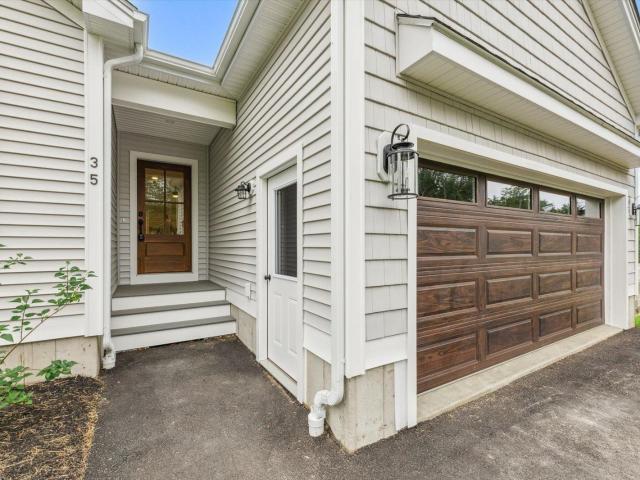 27 Willow Lane
