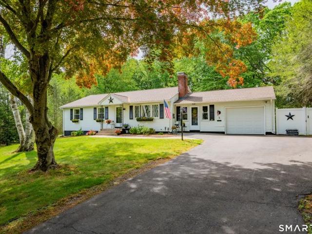 27 Woodcrest Dr, Bristol, CT 06010