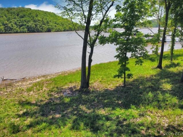 27 +/ ac Hayden Drive