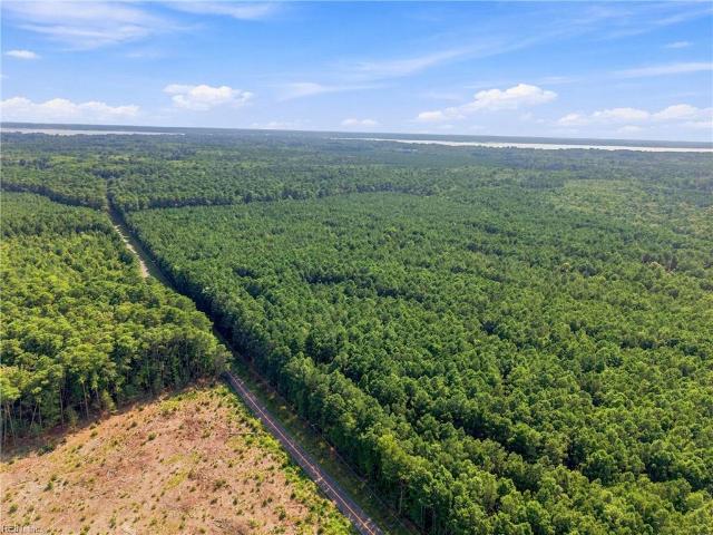 27+ AC Low Ground RD