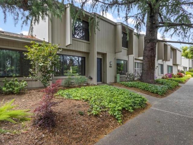 27 Adelphi Ct, Sacramento, CA 95825