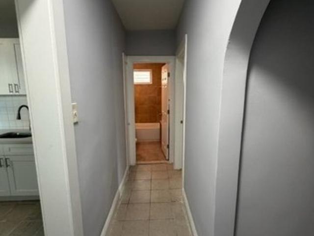 27 Alexander St, New Brunswick, NJ 08901