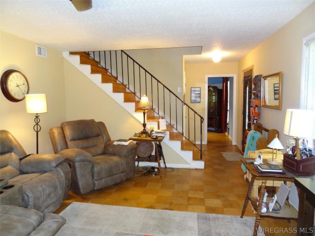 27 Andrews Drive
