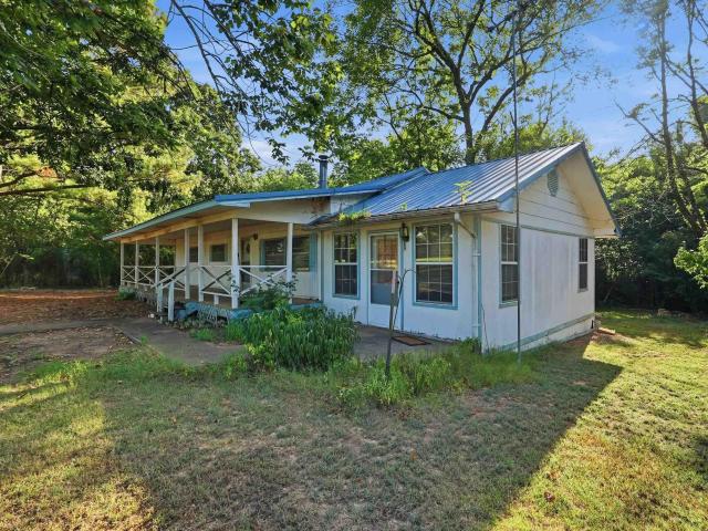 27 Art Pond Road