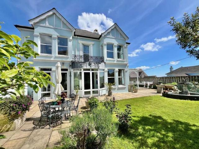 27 Bedroom Property