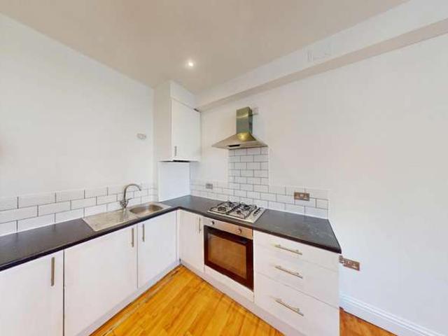 27 Bedroom Studio Flat