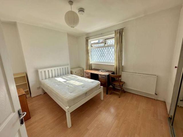 27 Bedroom Terraced House