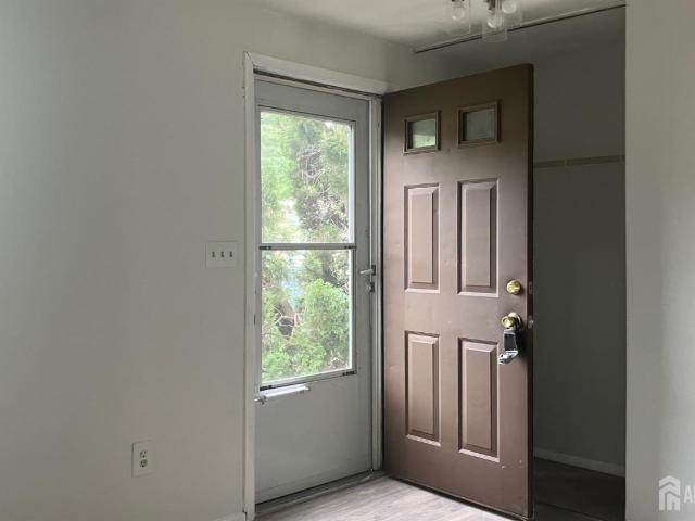 27 Beechwood Court
