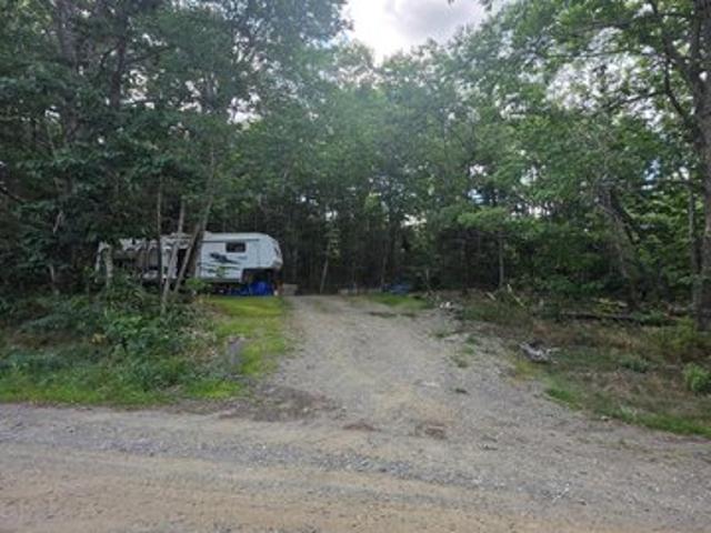 27 Bolin Hill Rd, Liberty, ME 04949