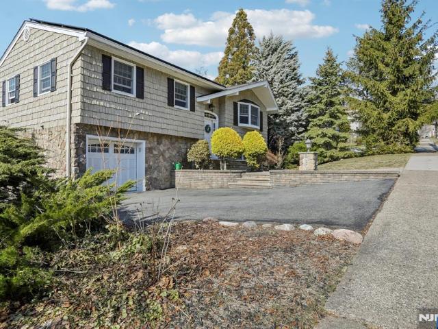 27 Borman Drive