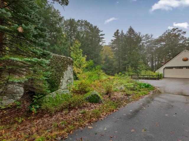 27 Boulder Drive