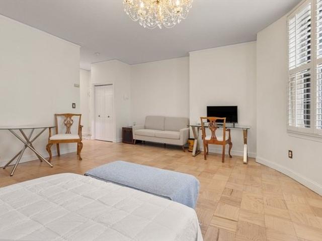 27 Bowdoin St Apt 1C, Boston, MA 02114
