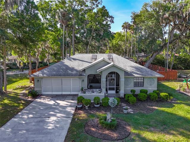 27 Black Hawk Pl, Palm Coast, FL 32137 | MLS #O6394 | Compass
