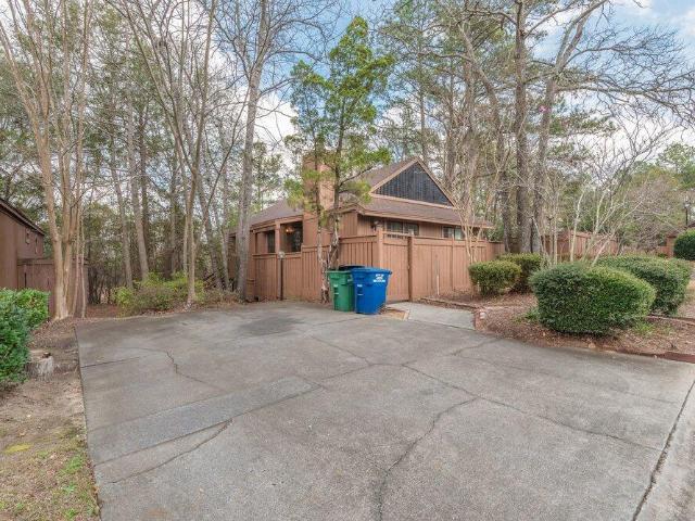 27 Bluff Pointe Way