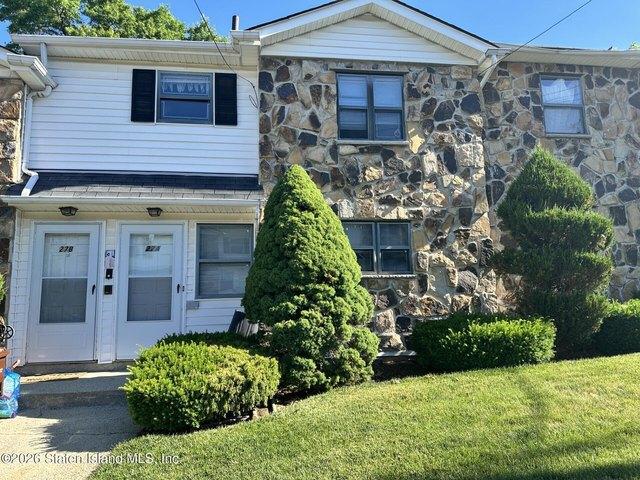 27 Bradley Ct Unit A41, Staten Island, NY 10314