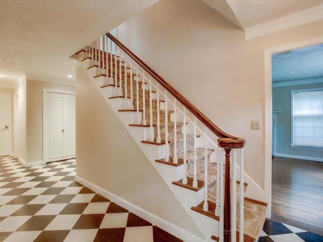 27 Buttonwood Road