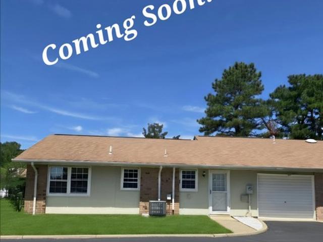 27 Cambridge Cir Unit D, Manchester, NJ 08759
