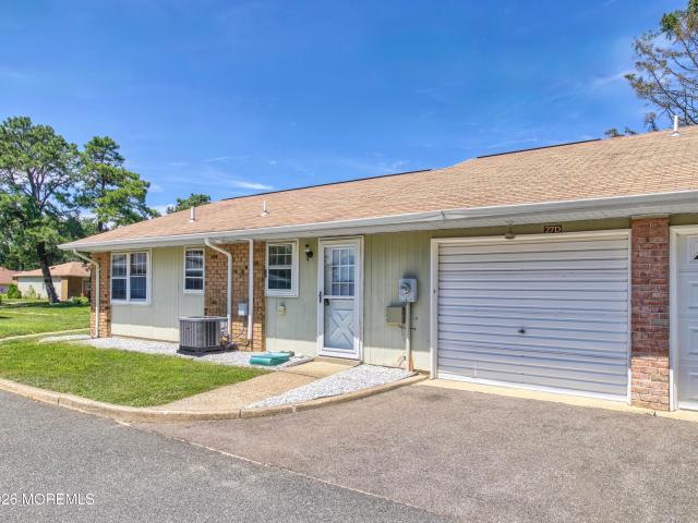 27 Cambridge Circle Unit D