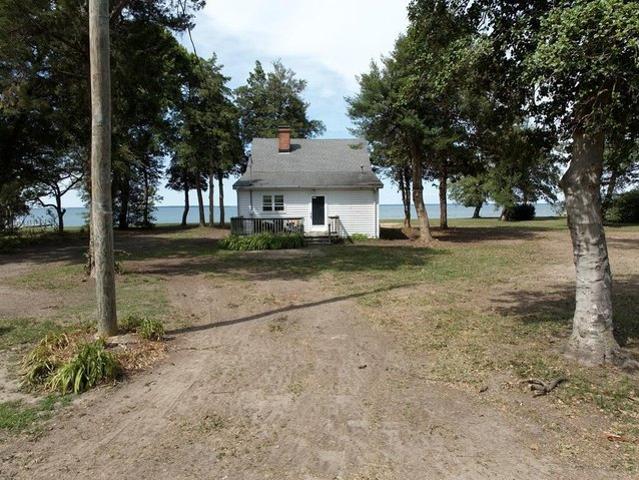 27 Cabin Rd, Lottsburg, VA 22511