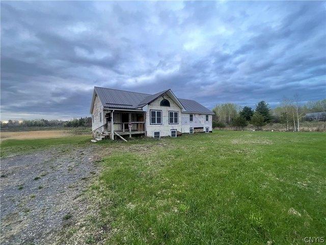 27 Cedar St, Norwood, NY 13668