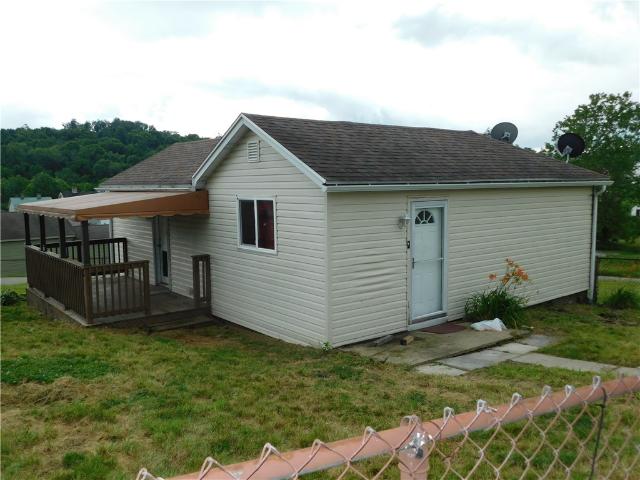 27 Community Avenue