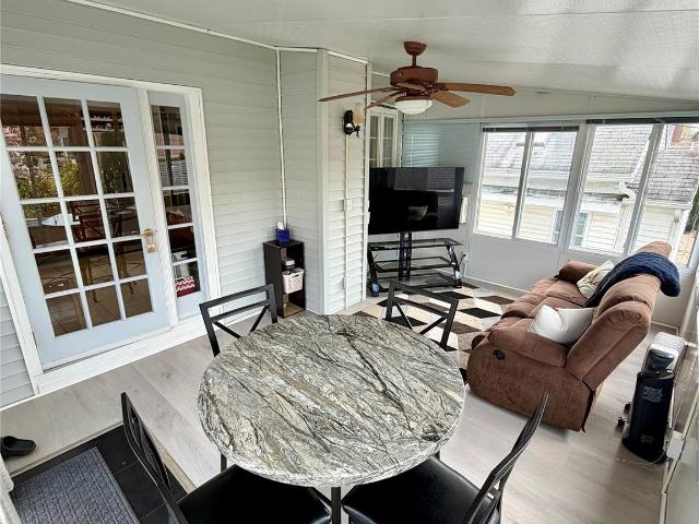 27 Colonial Rd, Copiague, NY 11726 | MLS #994108